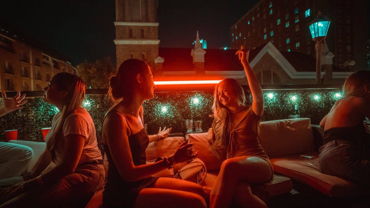 Prive Nights | Rooftop Hip-Hop Club Event At Lavelle